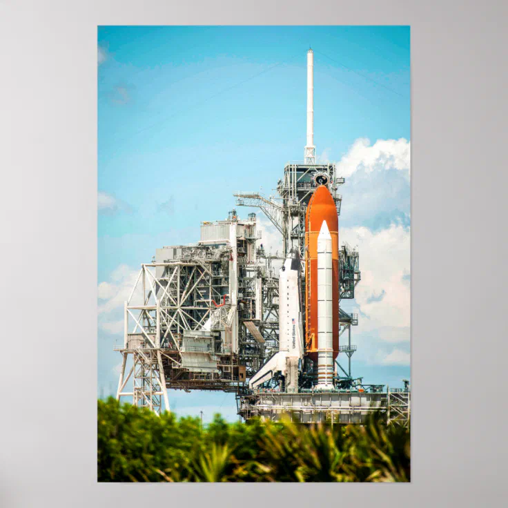 Space Shuttle Endeavor On Launch Pad Photo Poster | Zazzle.nl