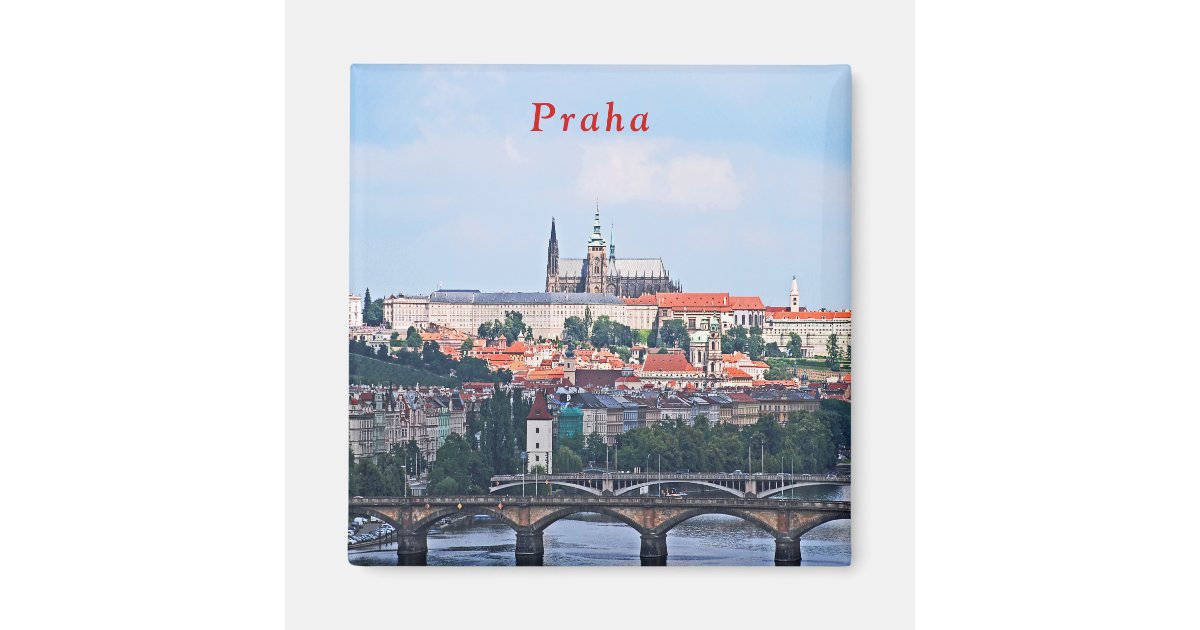 Uitzicht van Praag van de Vyšehrad Fort. Magneet | Zazzle.nl
